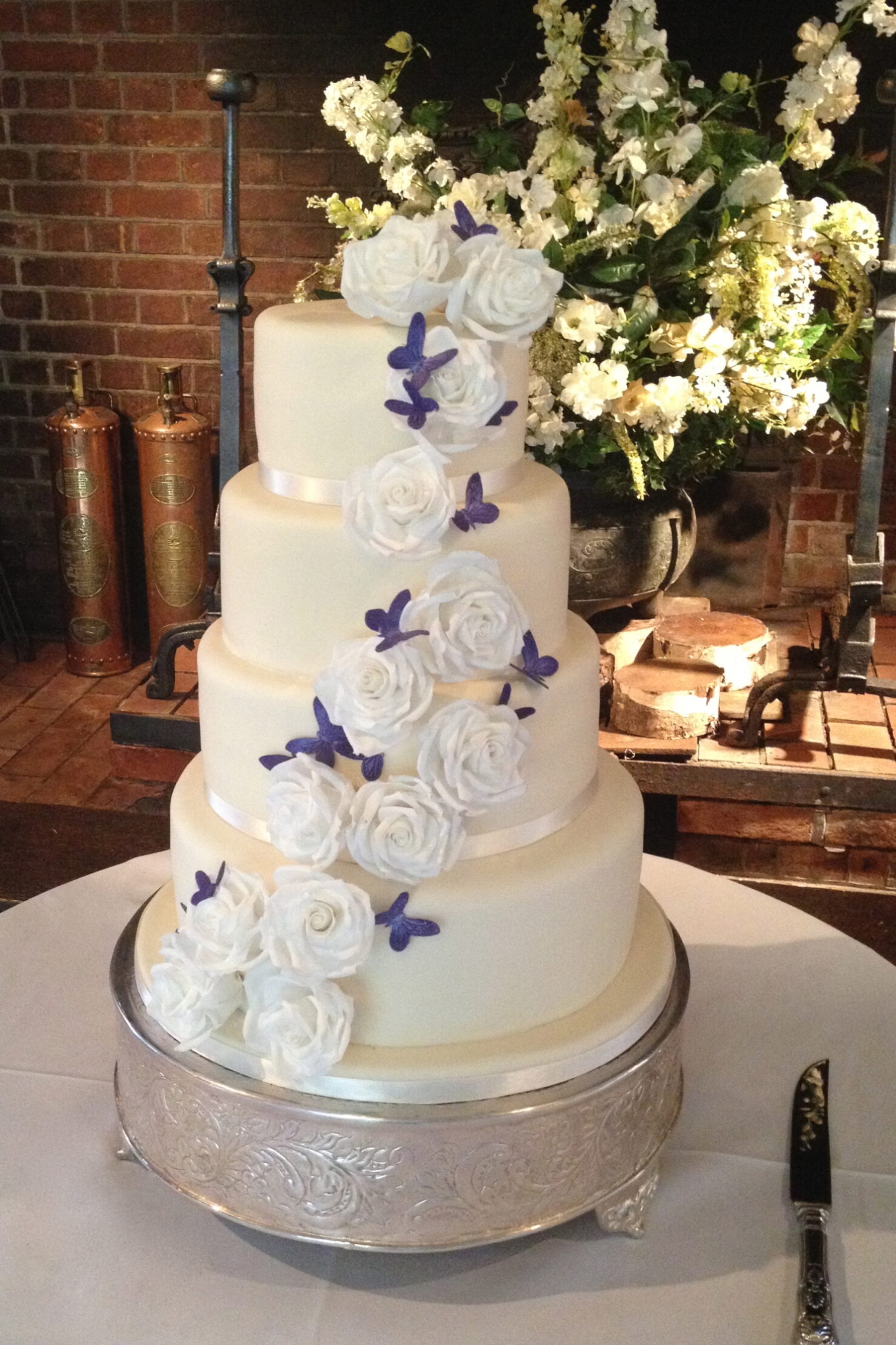 Wedding Cakes | Designer cakes by Elle